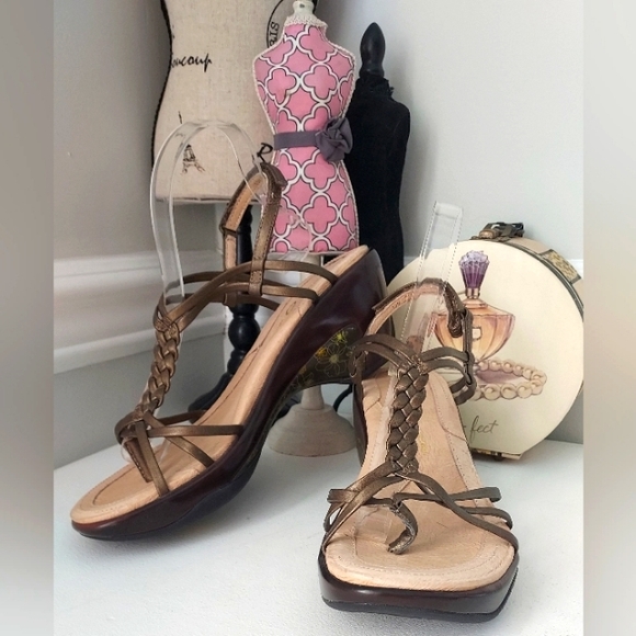 Jambu | Shoes | Jambu Sport Wedge Design Strappy Thong Sandals Like New ...